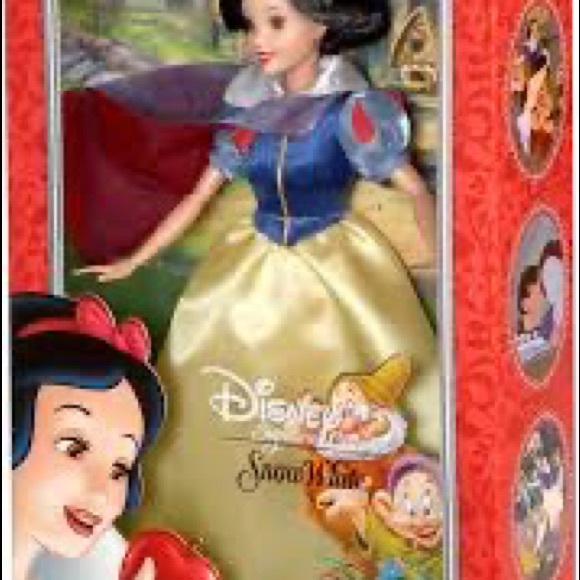 Disney | Toys | Disney Signature Collection Snow White | Poshmark